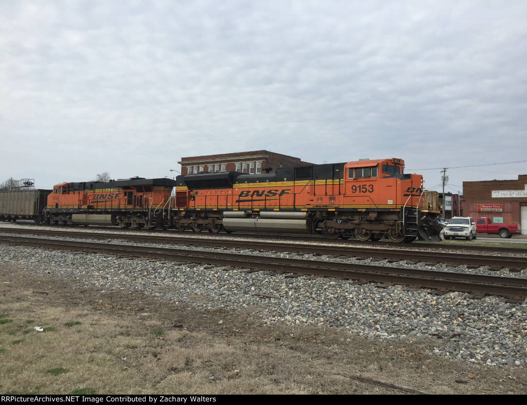 BNSF 9153 6143